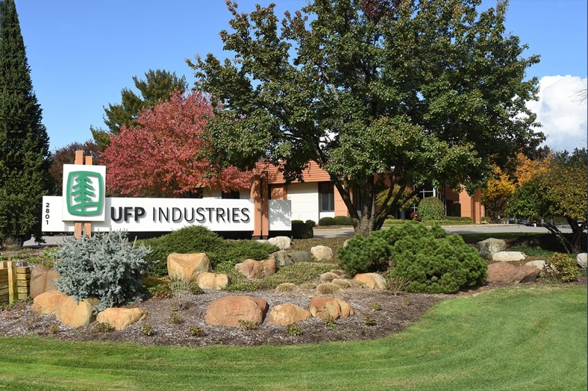 UFP President and COO to Retire End of 2022
