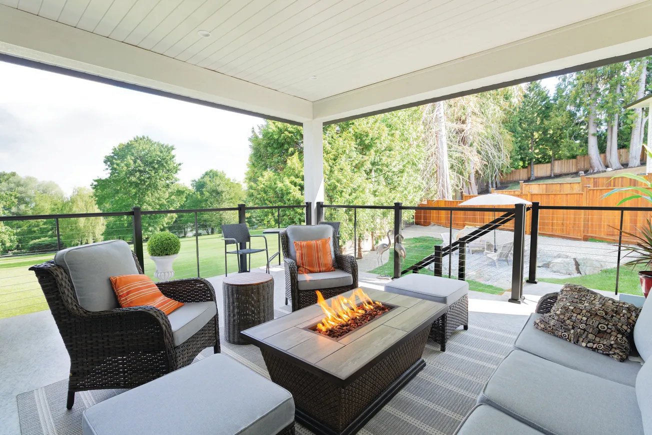 Versatile Aluminum Railing Versatile Aluminum Railing